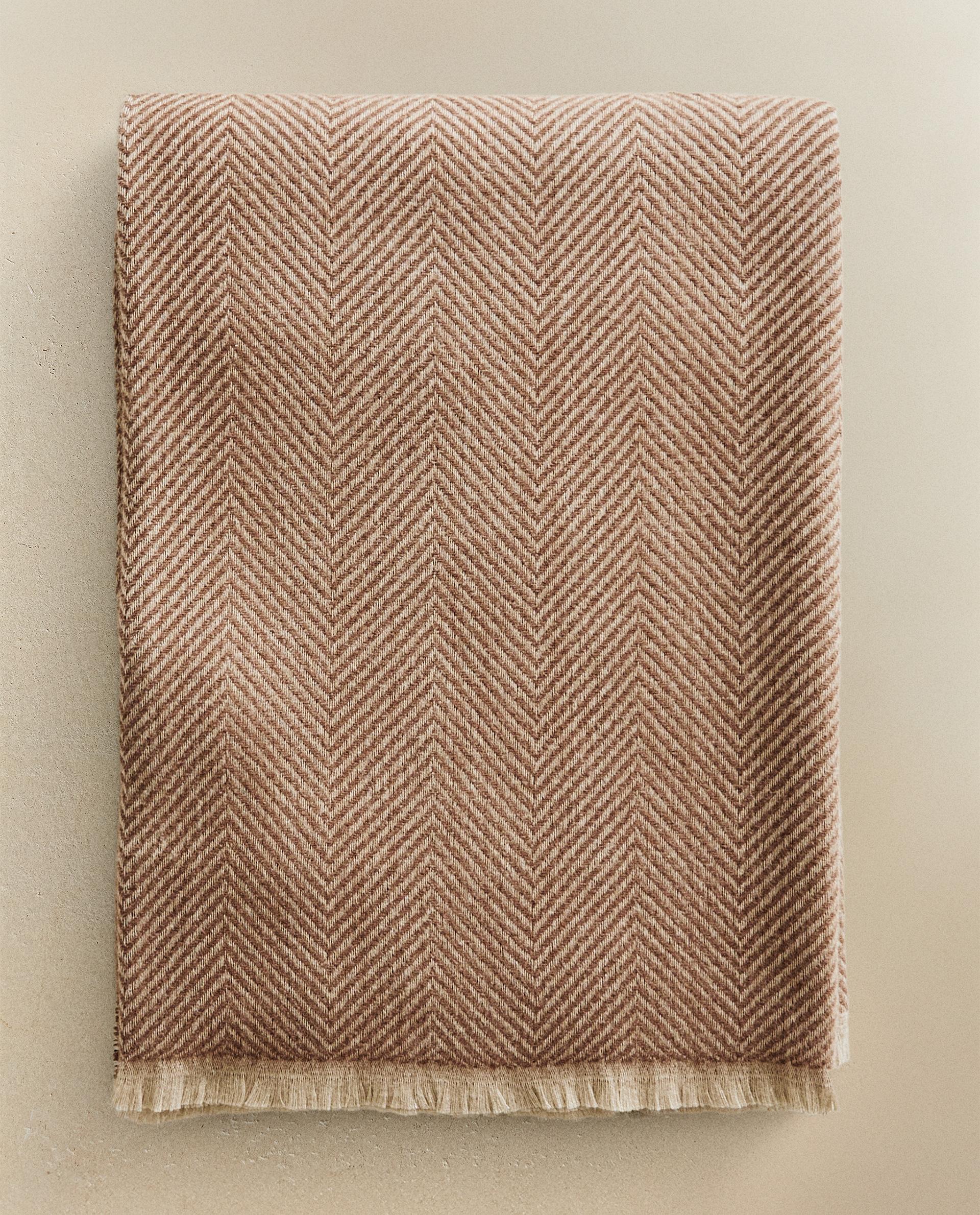 HERRINGBONE THROW | Zara Home Lebanon