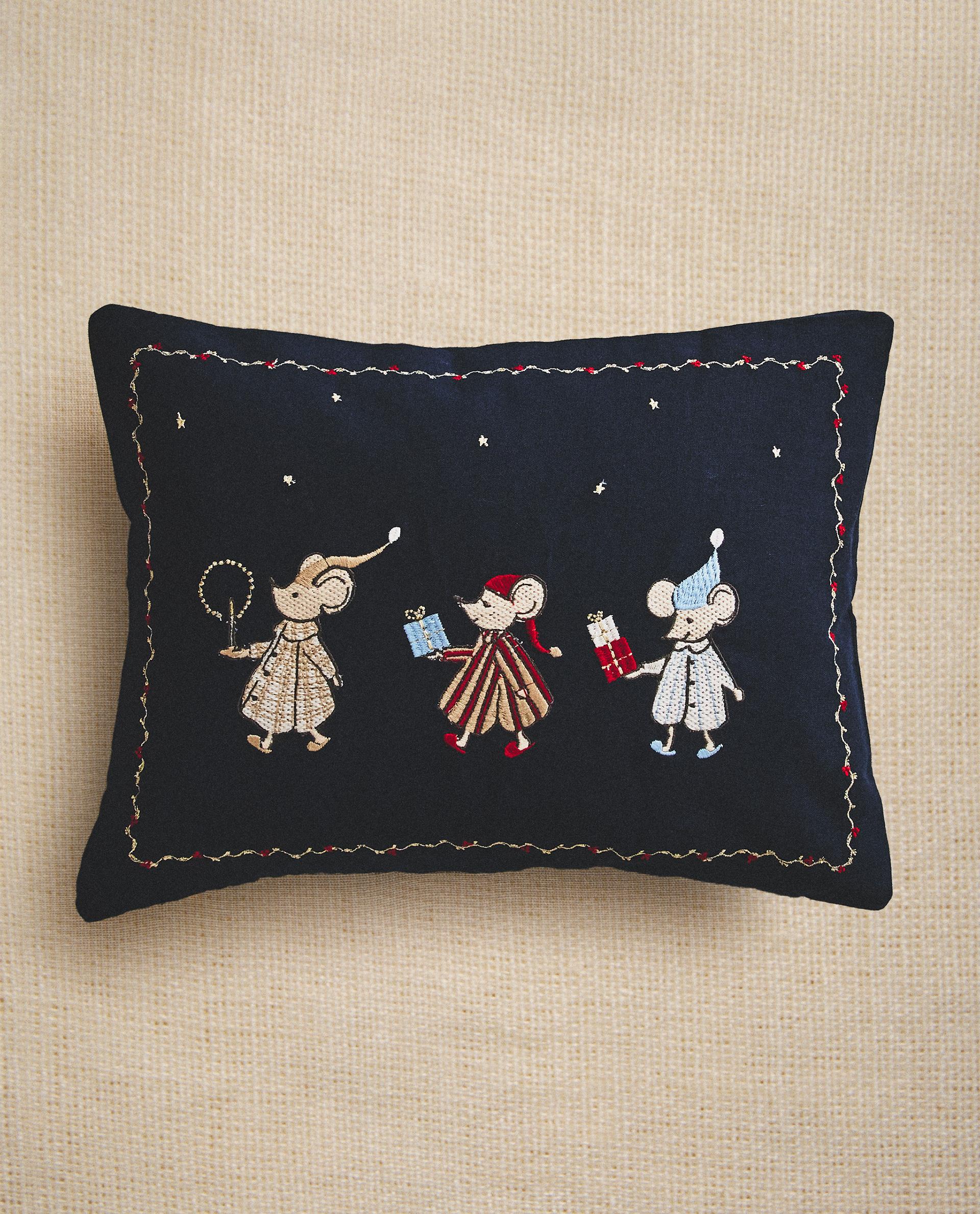 CHILDREN'S CHRISTMAS MICE CUSHION COVER | Zara Home Lebanon