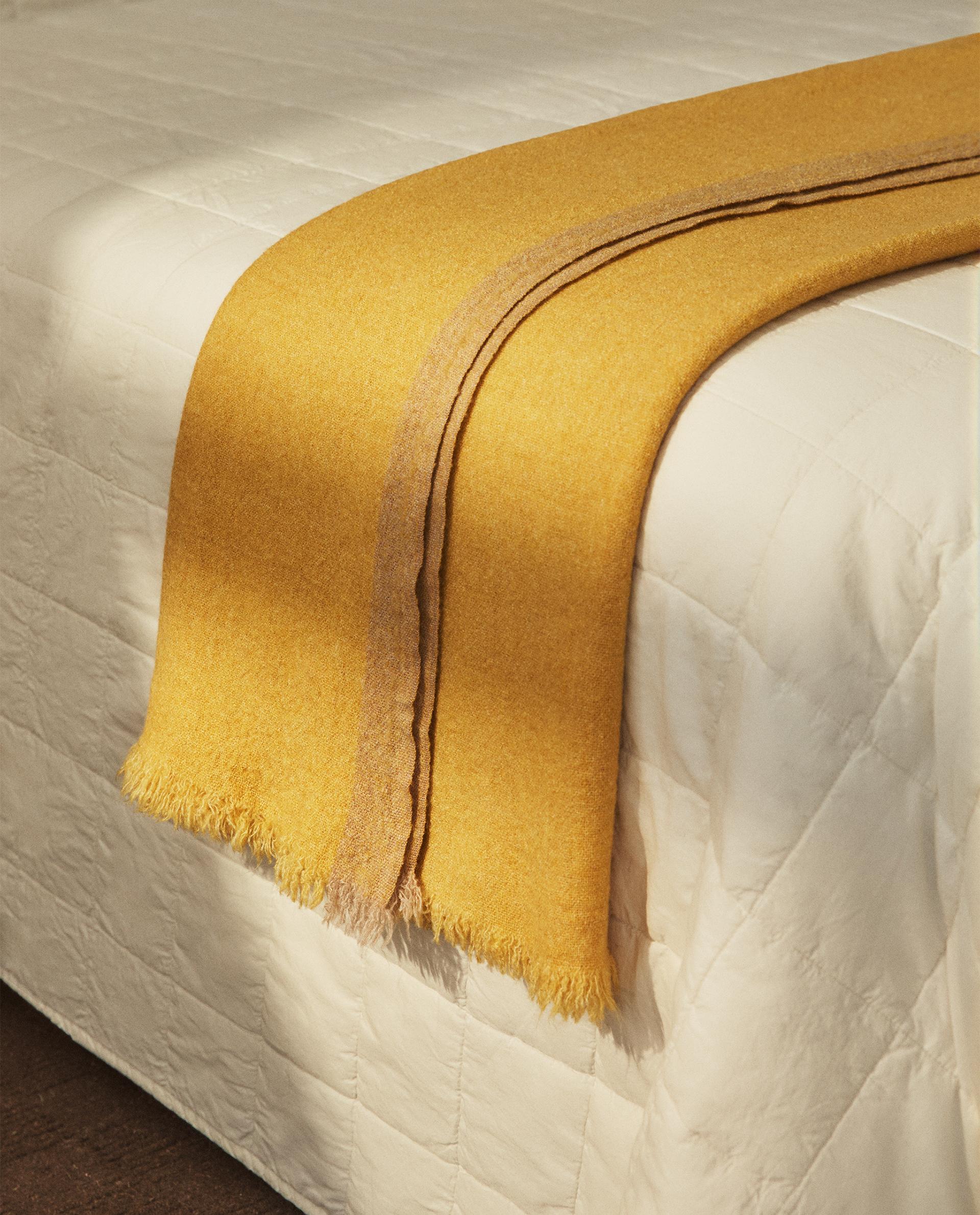 CONTRAST COLOURED WOOL BLEND THROW | Zara Home Estonia