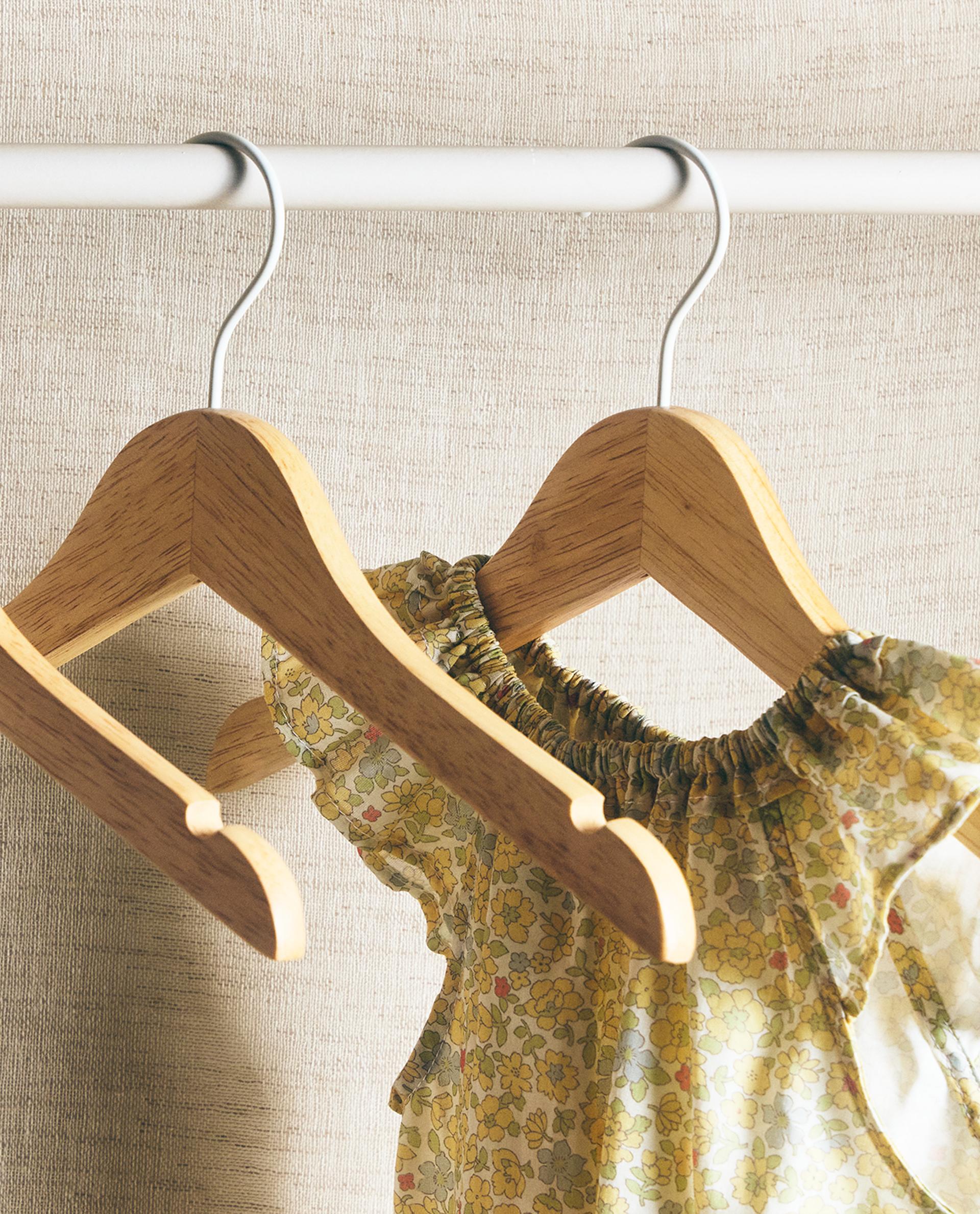 PACK PERCHAS INFANTILES MADERA (PACK DE 4) | Zara Home España