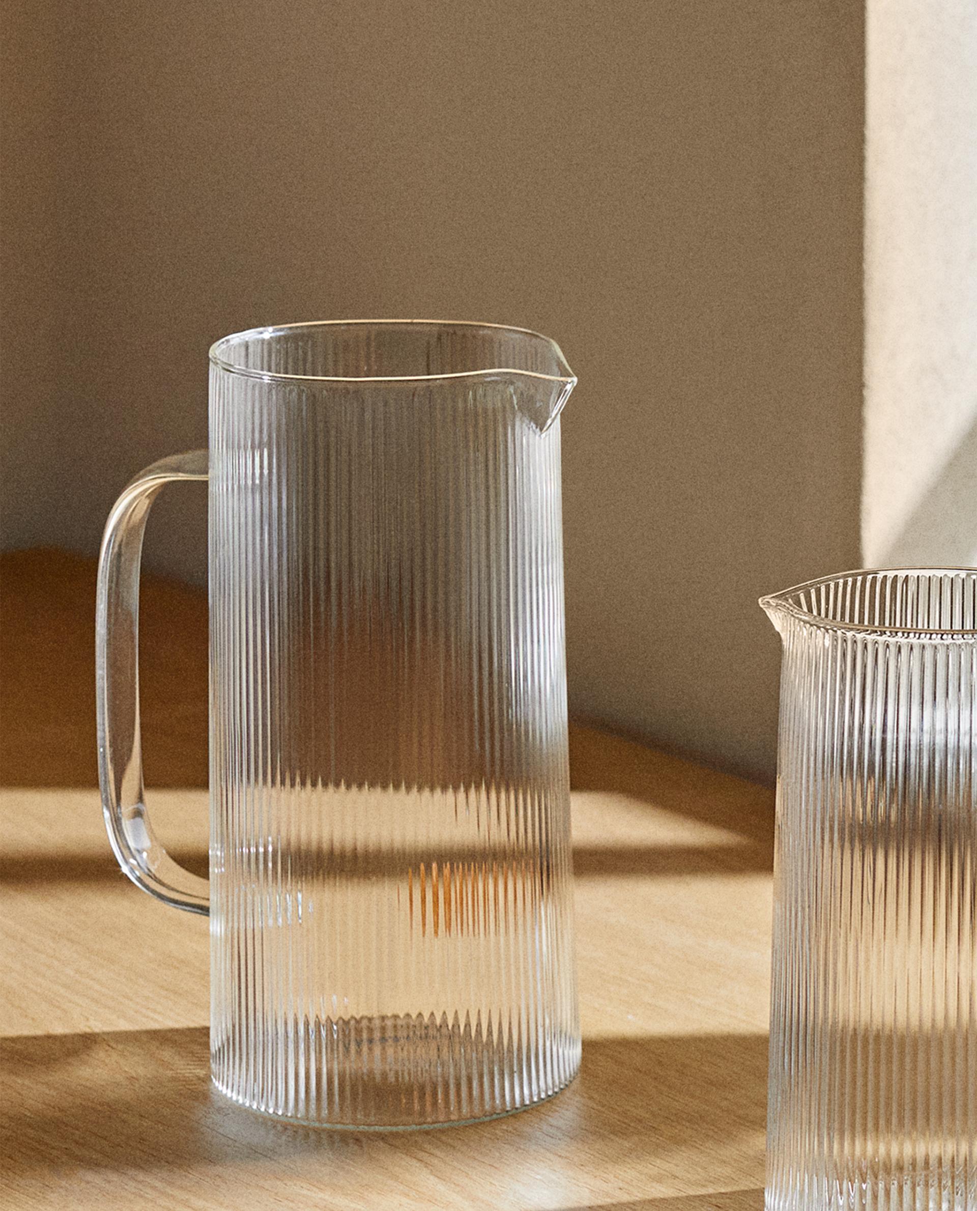 ΚΑΝΑΤΑ ΑΠΟ ΒΟΡΙΟΠΥΡΙΤΙΚΟ ΓΥΑΛΙ ΜΕ ΓΡΑΜΜΕΣ | Zara Home Ελλάδα / Greece