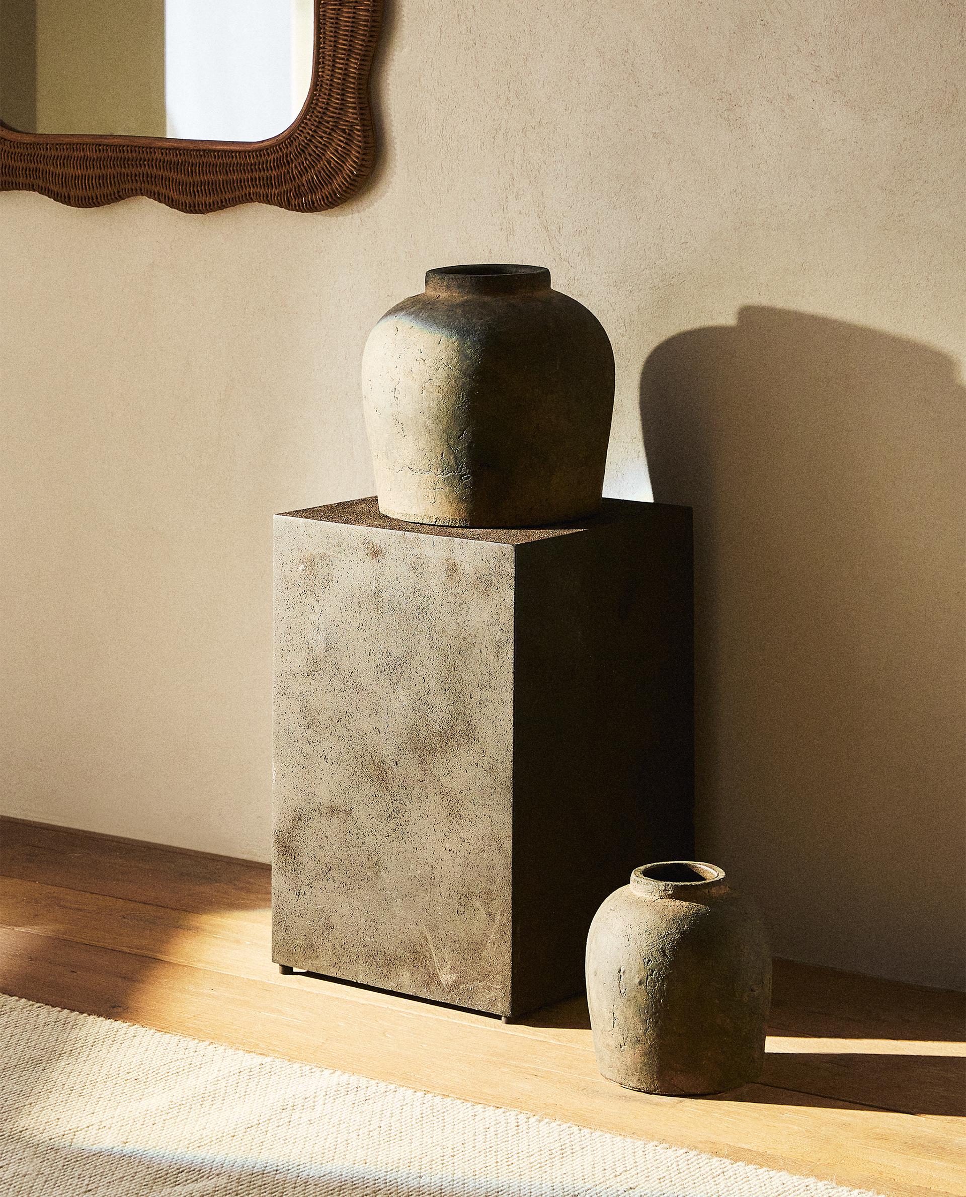 DISTRESSED TEXTURE CERAMIC VASE | Zara Home United States of America