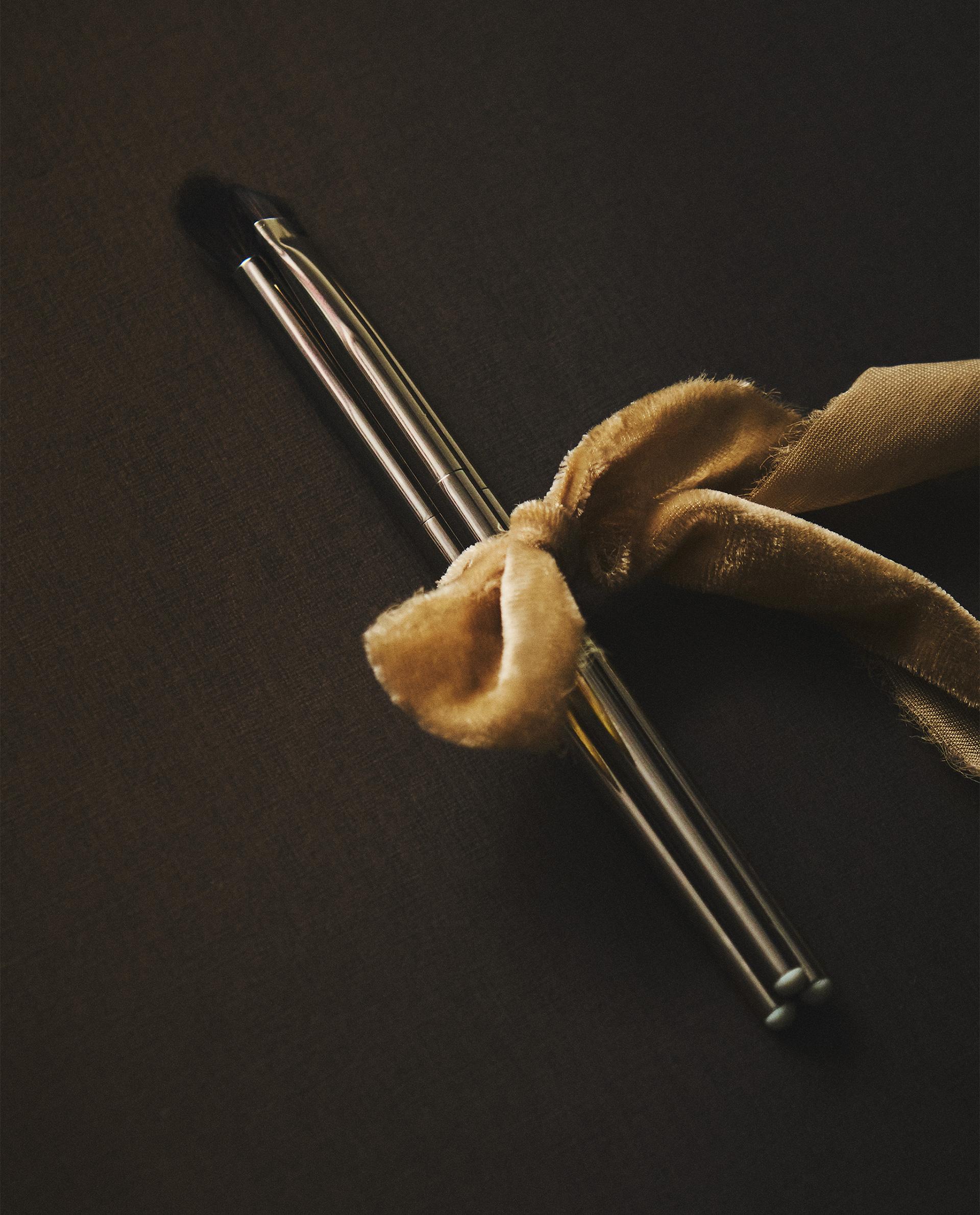 EYE MAKEUP BRUSH SET (SET OF 3) | Zara Home Worldwide