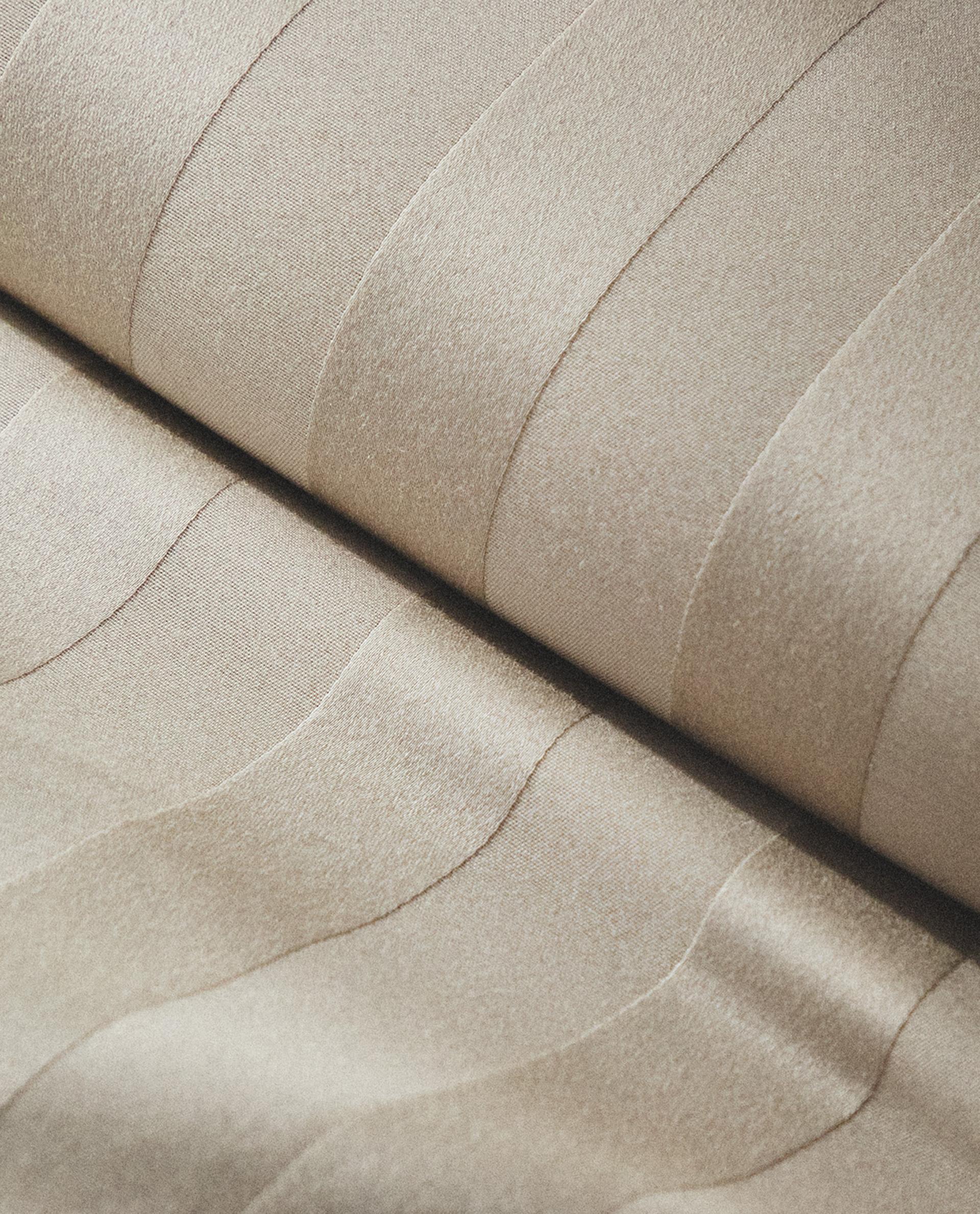 SATEEN BED LINEN, CASHMERE THROW AND STEEL TABLE | Zara Home Egypt