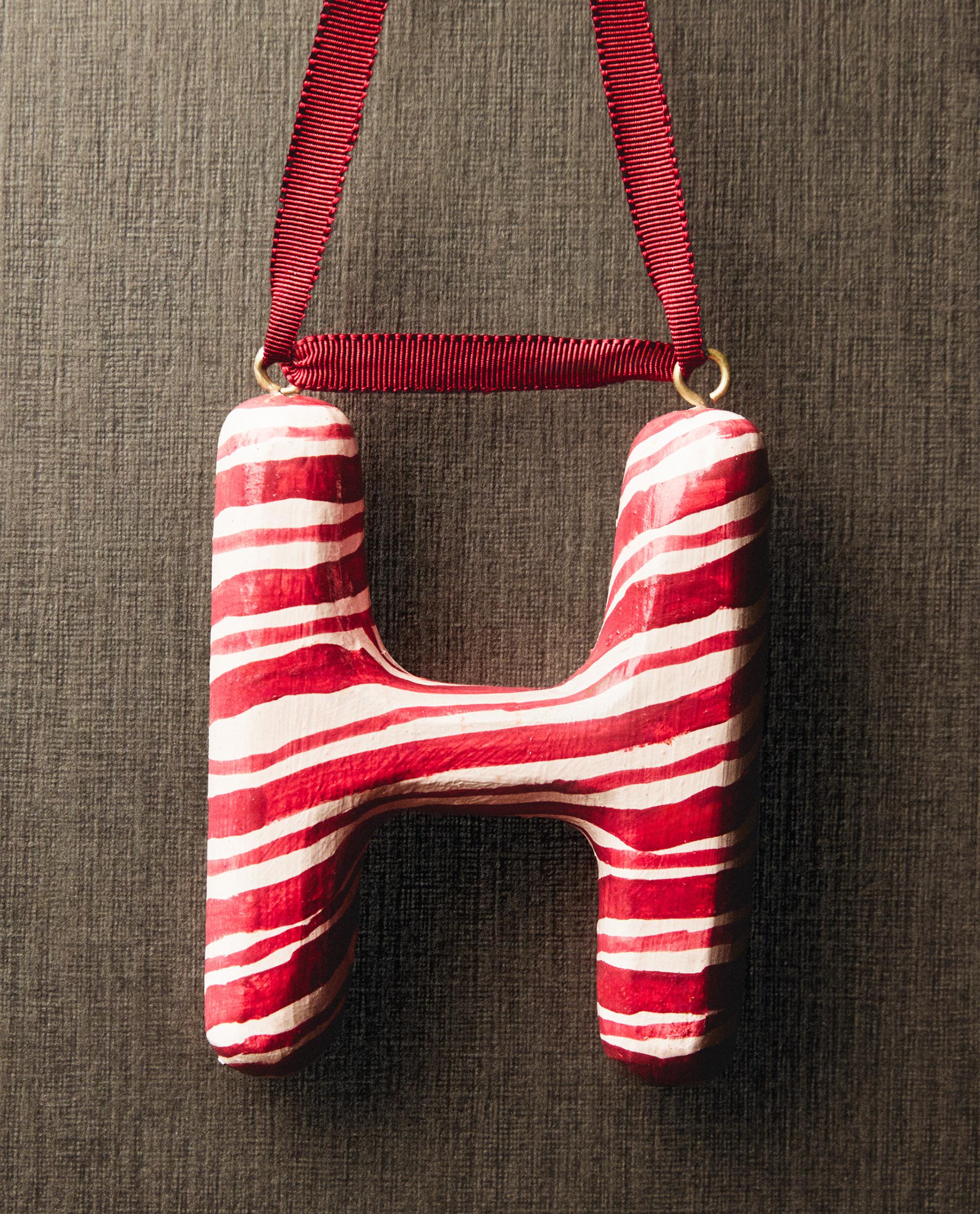 LETTER H CHRISTMAS TREE DECORATION | Zara Home Lebanon