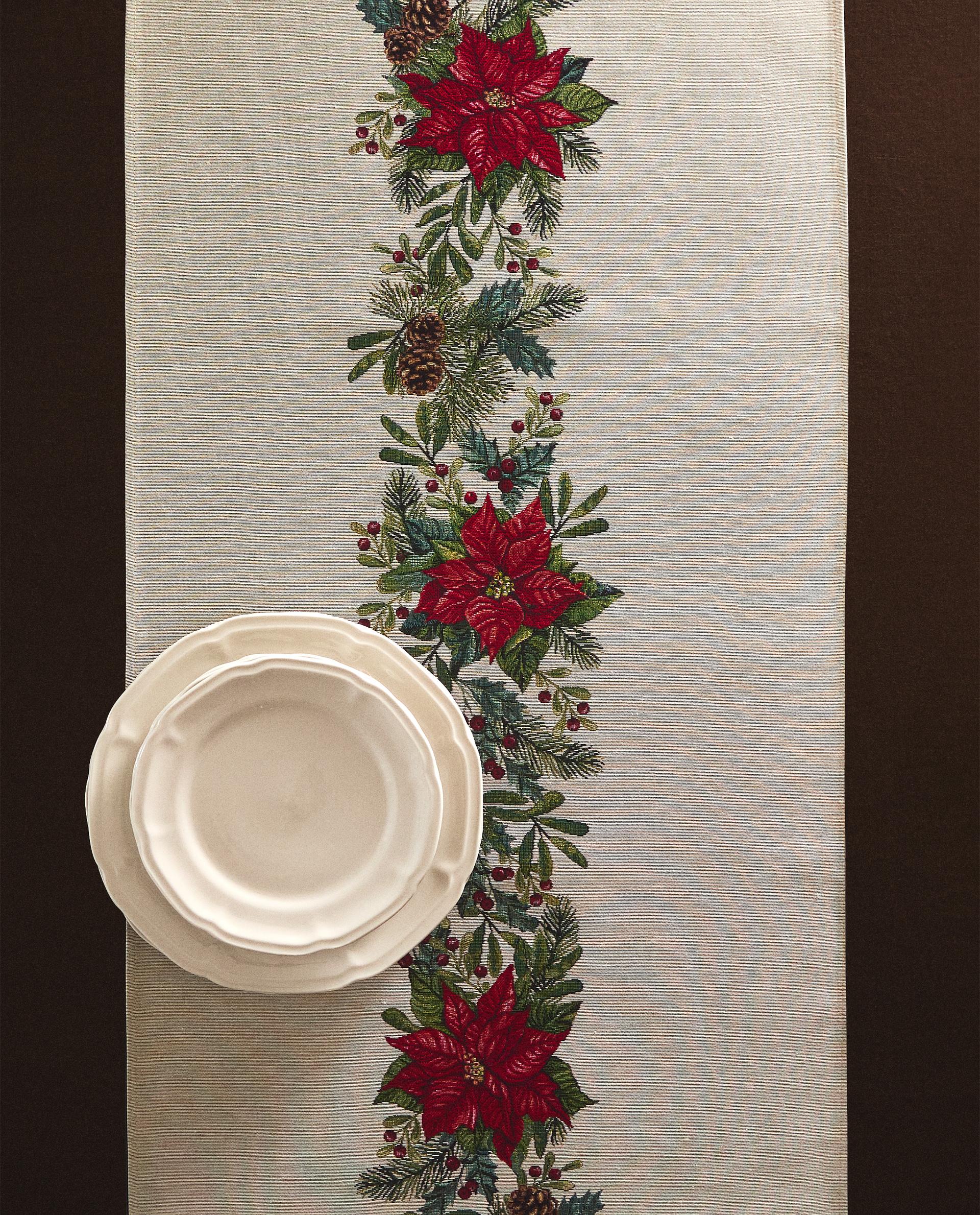 CHRISTMAS HOLLY JACQUARD TABLE RUNNER | Zara Home Lebanon