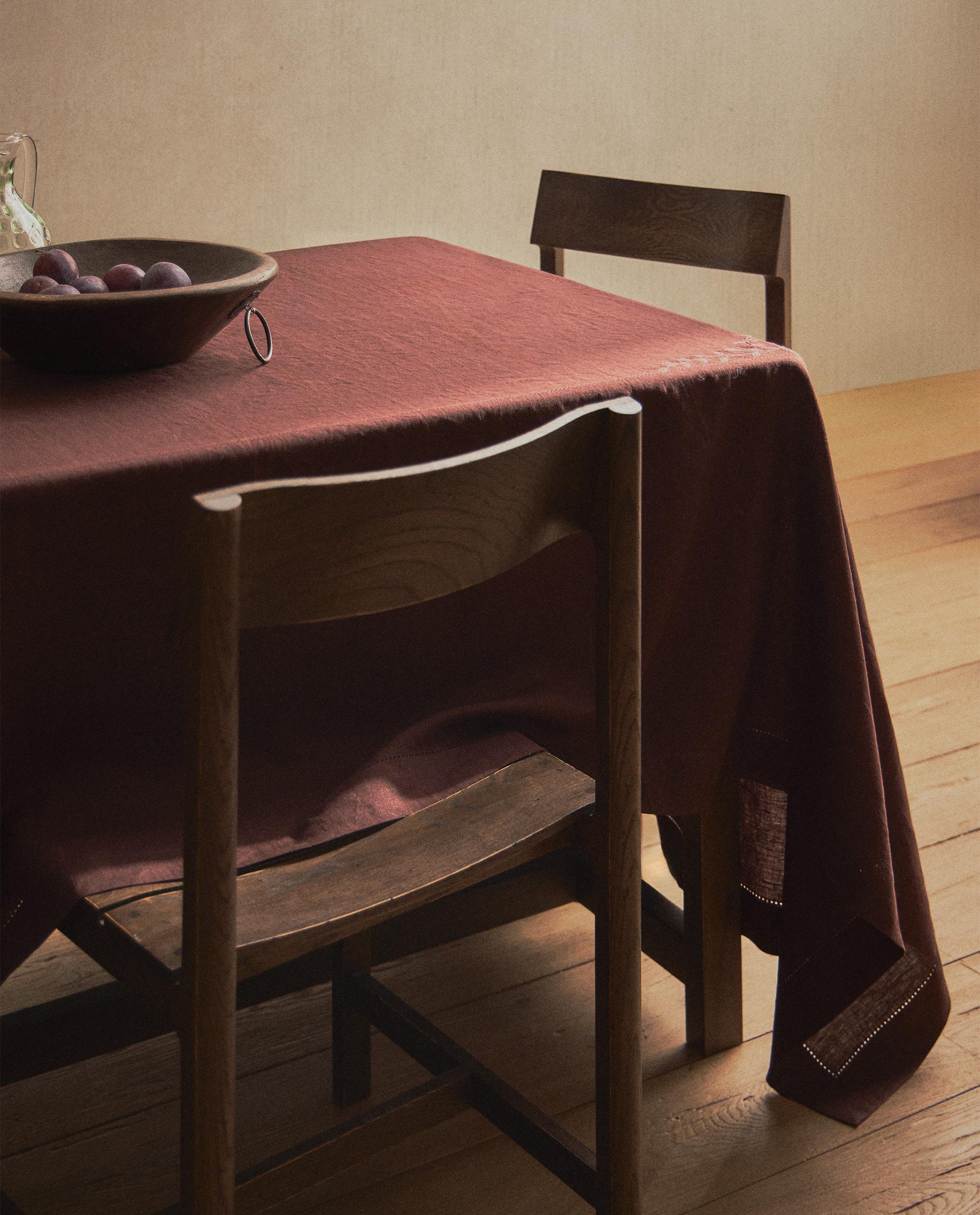 FLORAL EMBROIDERED LINEN TABLECLOTH | Zara Home Ireland