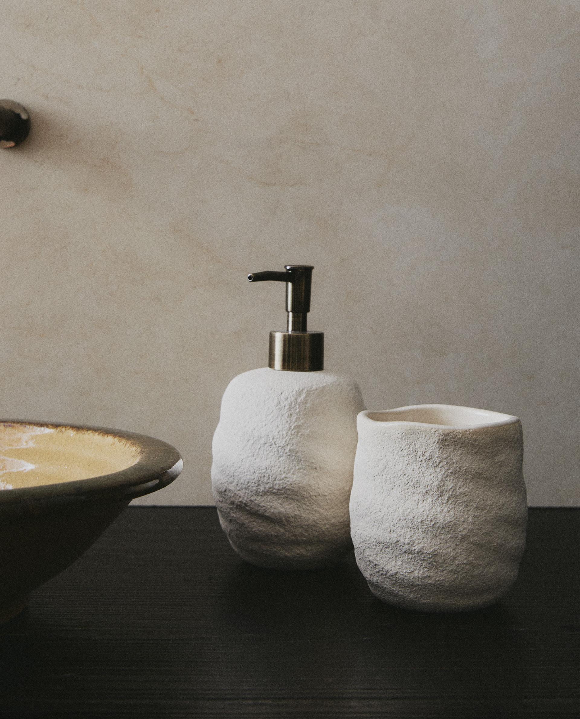 ROUGH-EFFECT CERAMIC BATHROOM SET | Zara Home SRBIJA / SERBIA