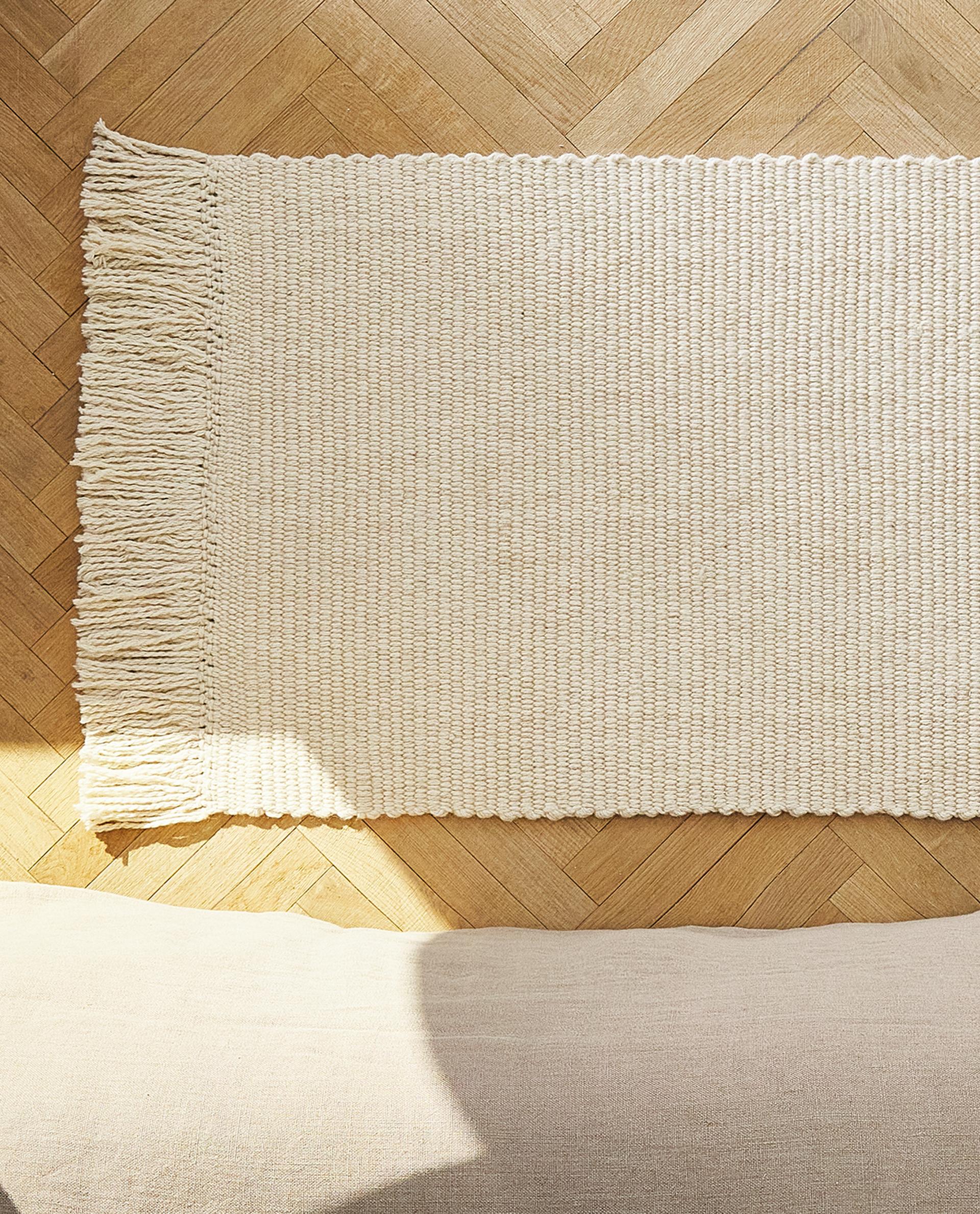 SMALL WOOL RUG | Zara Home Taiwan, China / 中国台湾