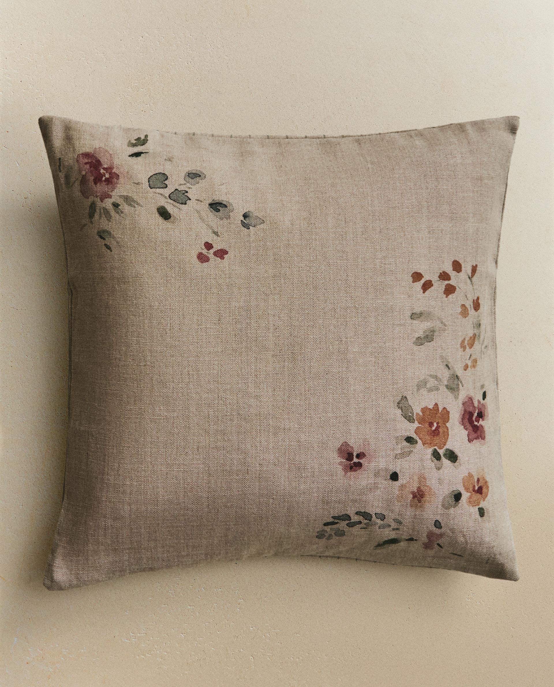FLORAL CUSHION COVER | Zara Home Shqipëria, Albania