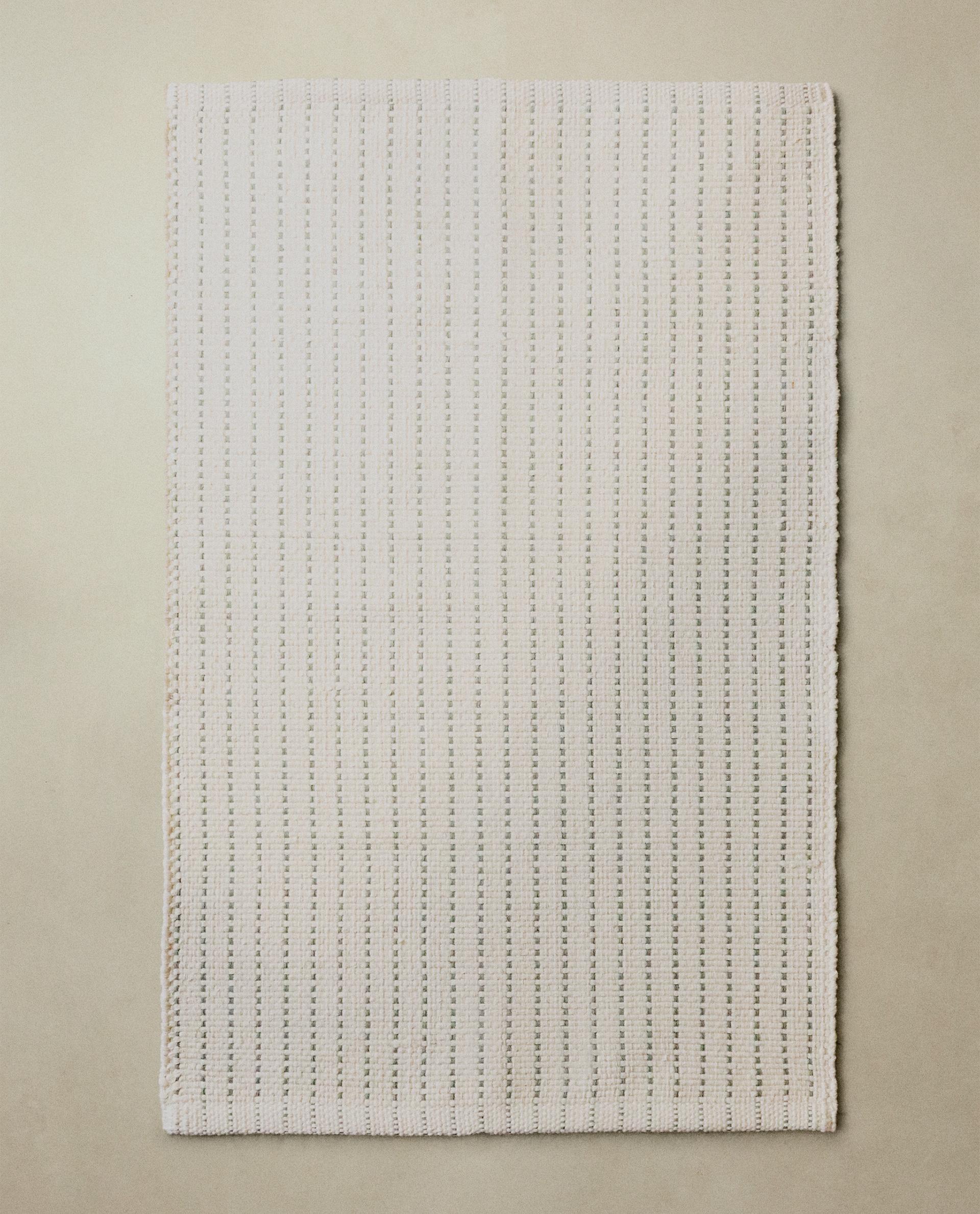 TEXTURED BATH MAT | Zara Home Malta