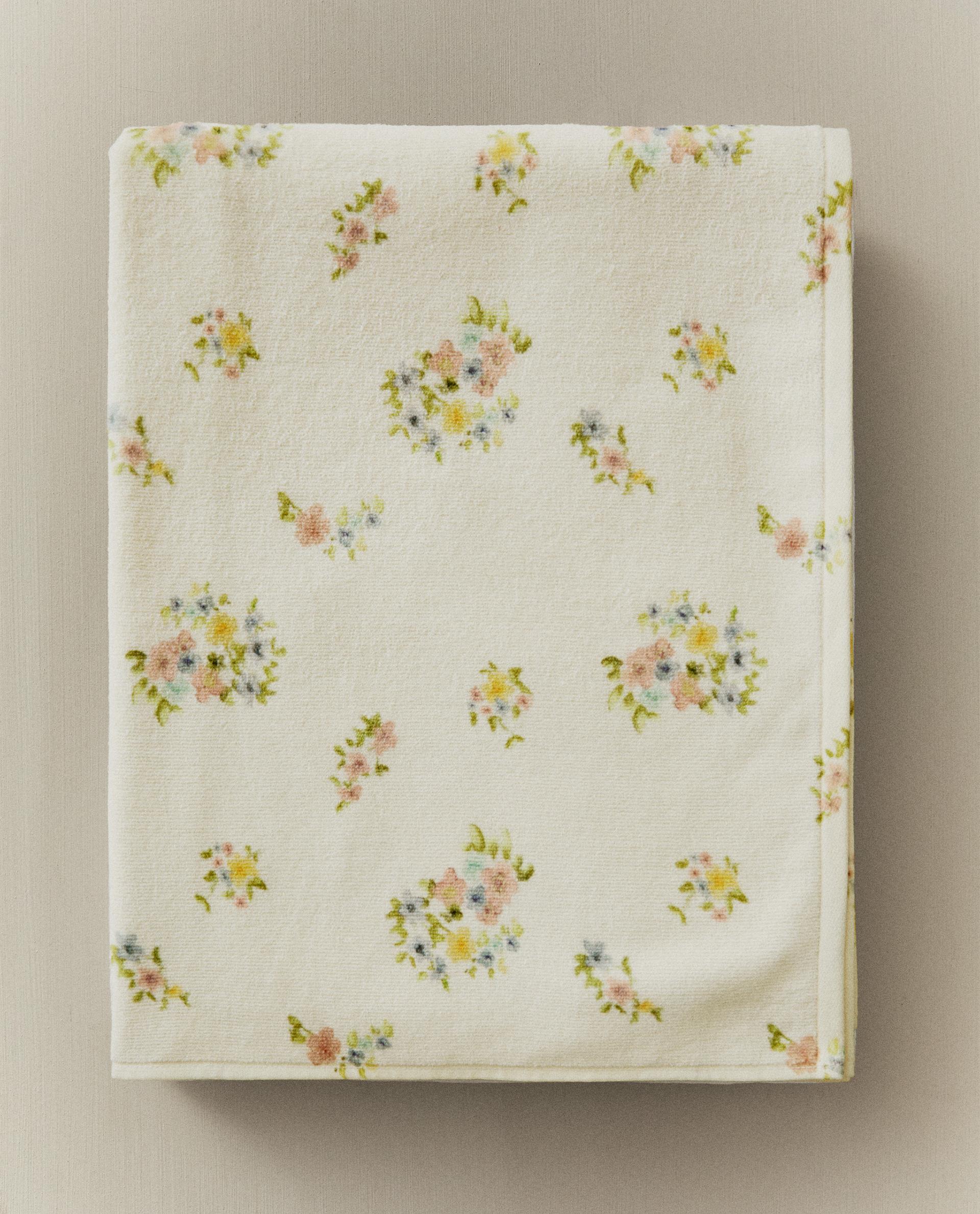 FLORAL PRINT VELOUR BATH TOWEL | Zara Home SRBIJA / SERBIA