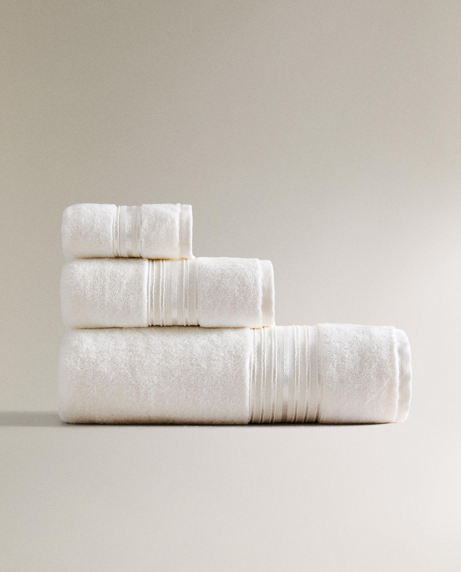 TOWEL WITH SHINY STRIPES | Zara Home Worldwide