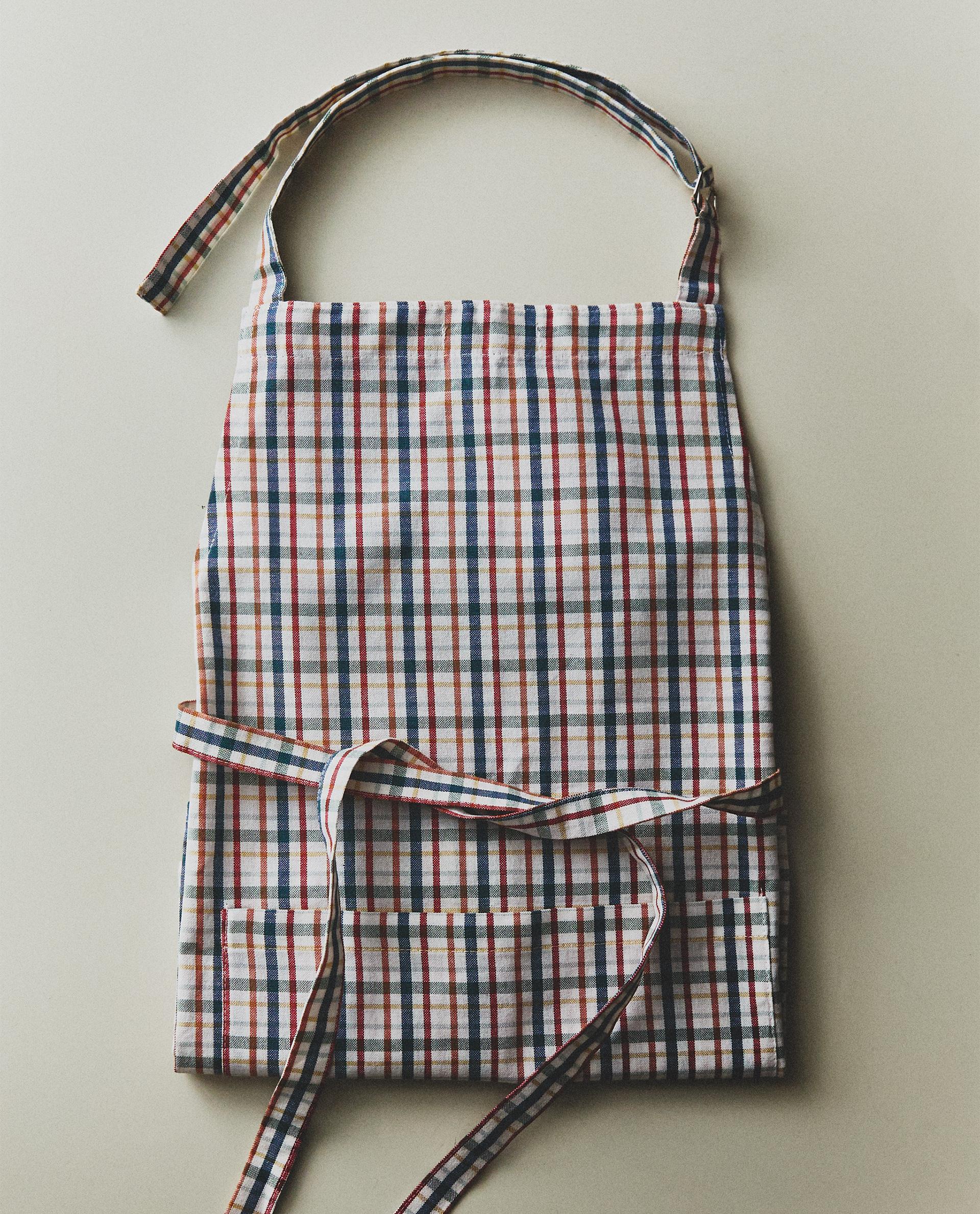 CHECKED COTTON APRON | Zara Home Worldwide