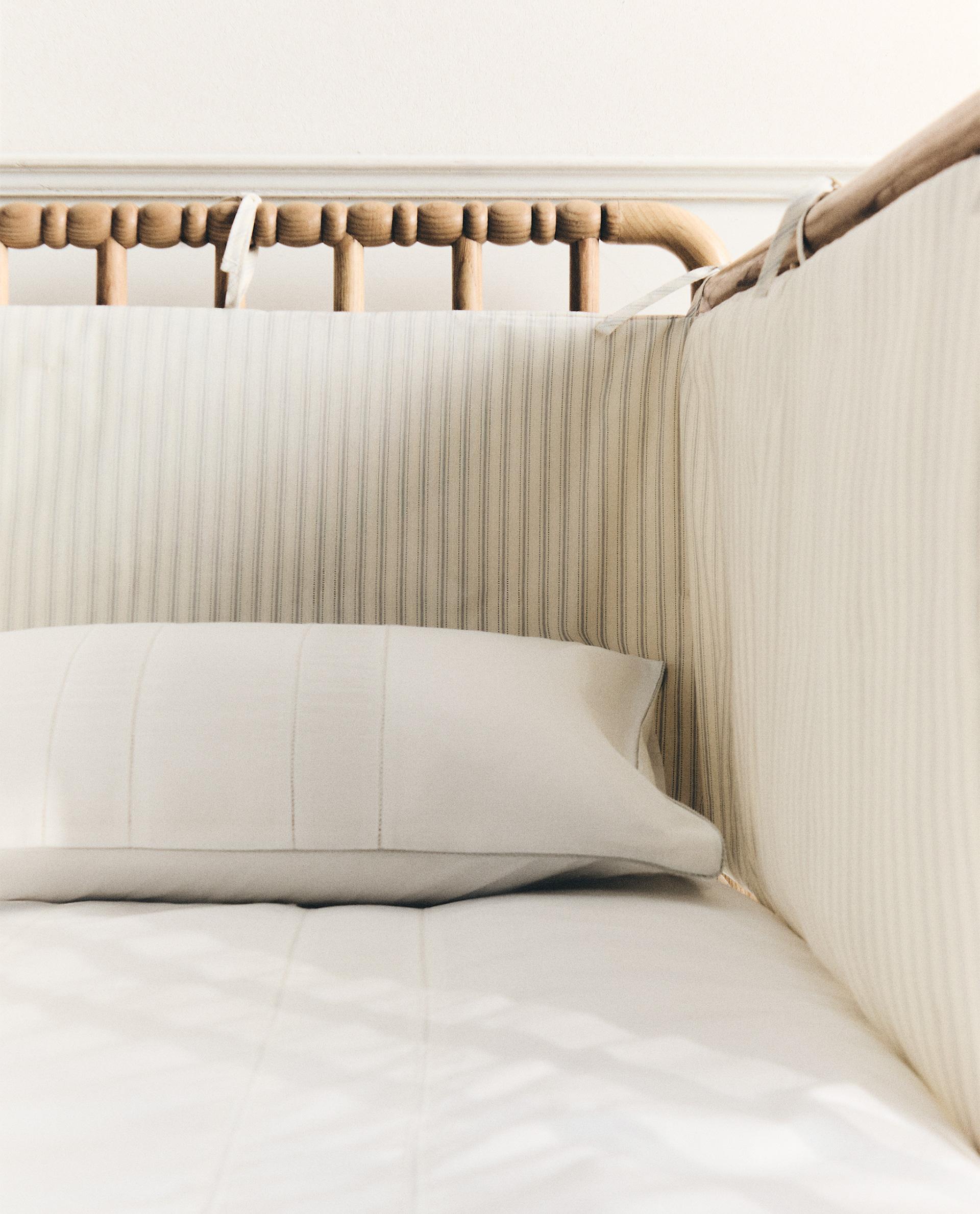 CHICHONERA INFANTIL RAYAS | Zara Home Uruguay