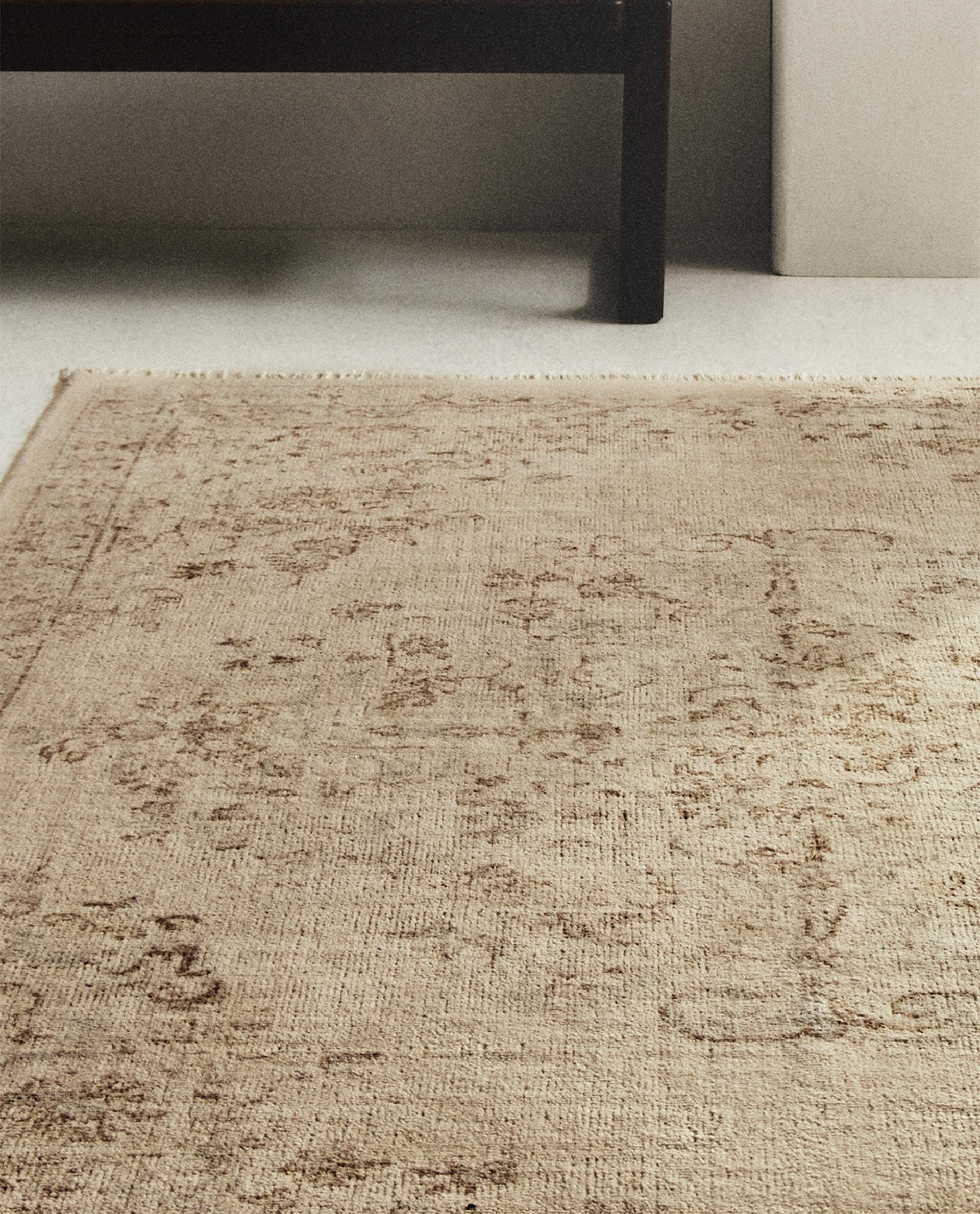 WOOL AREA RUG WITH A FLORAL PRINT - See all - HOME DECOR - RUGS | Zara ...