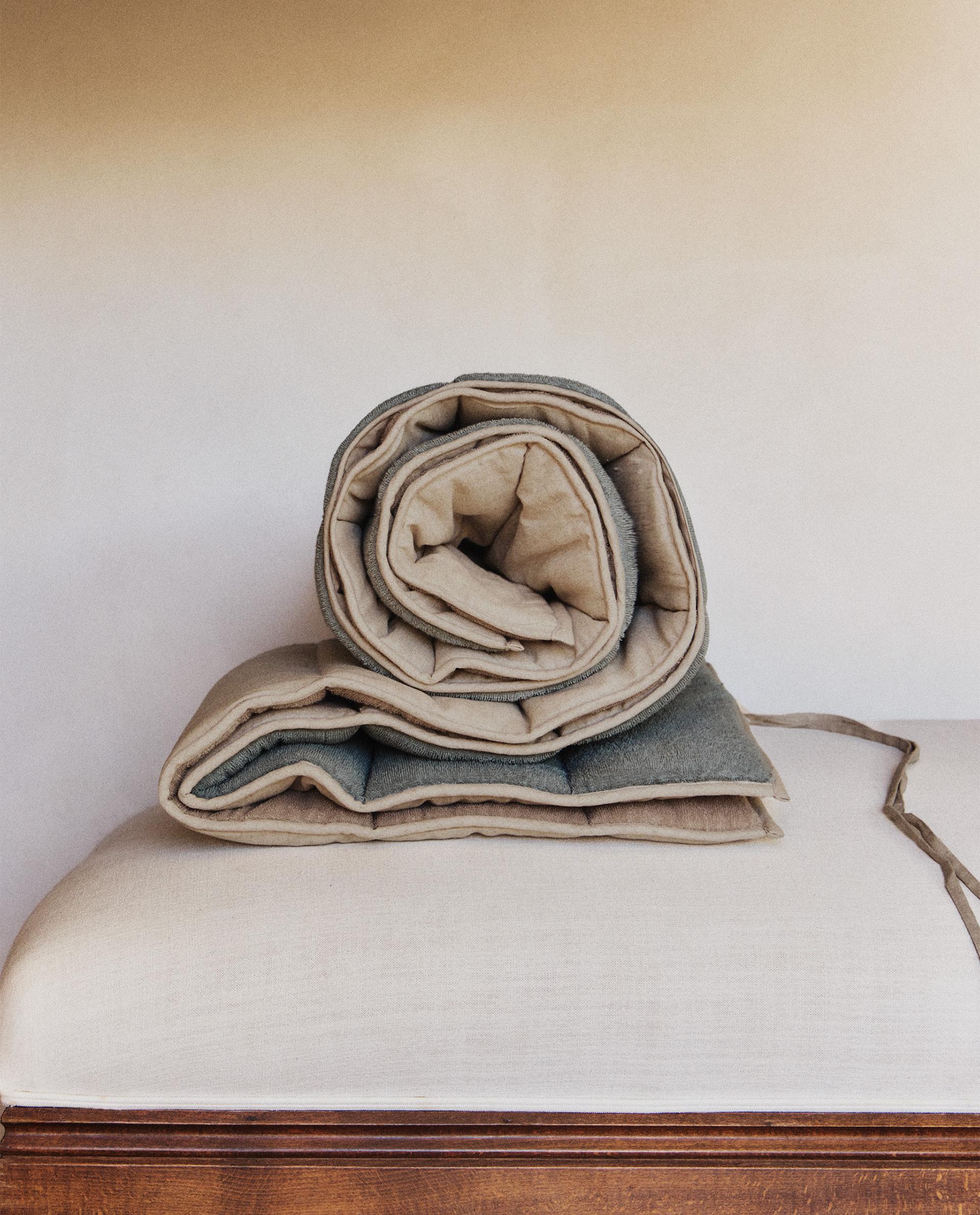 QUILTED TERRY FABRIC TOPPER | Zara Home Shqipëria, Albania