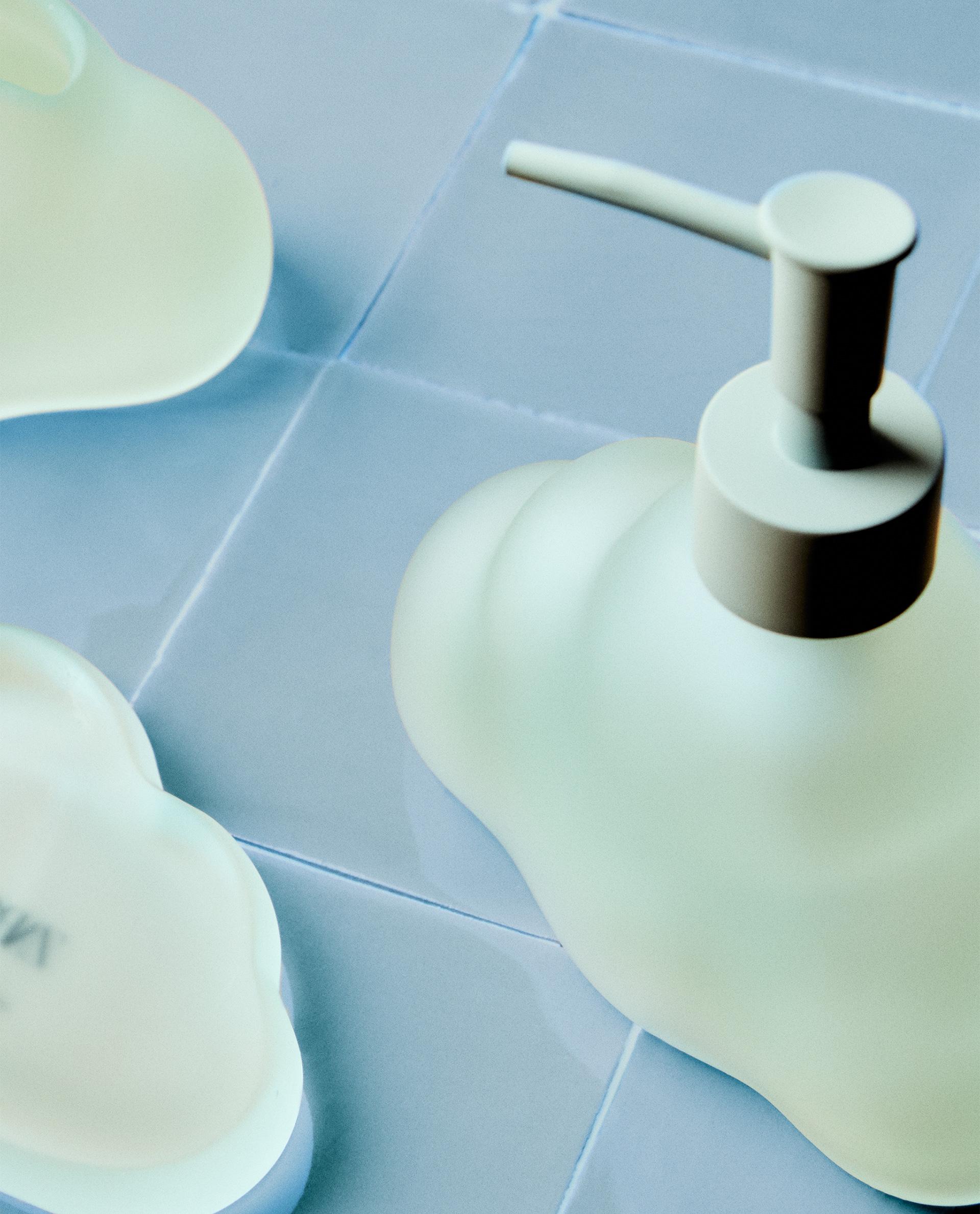 CHILDREN’S CLOUD BATHROOM SET | Zara Home United Kingdom