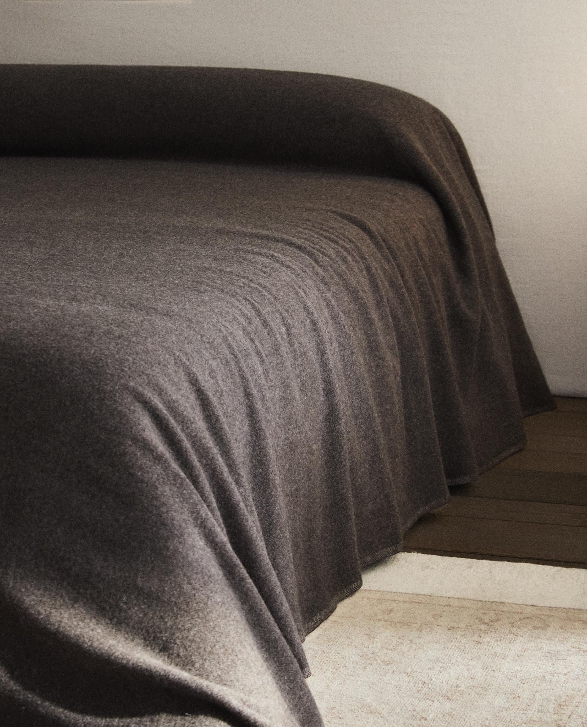 HERRINGBONE WOOL BEDSPREAD | Zara Home Morocco