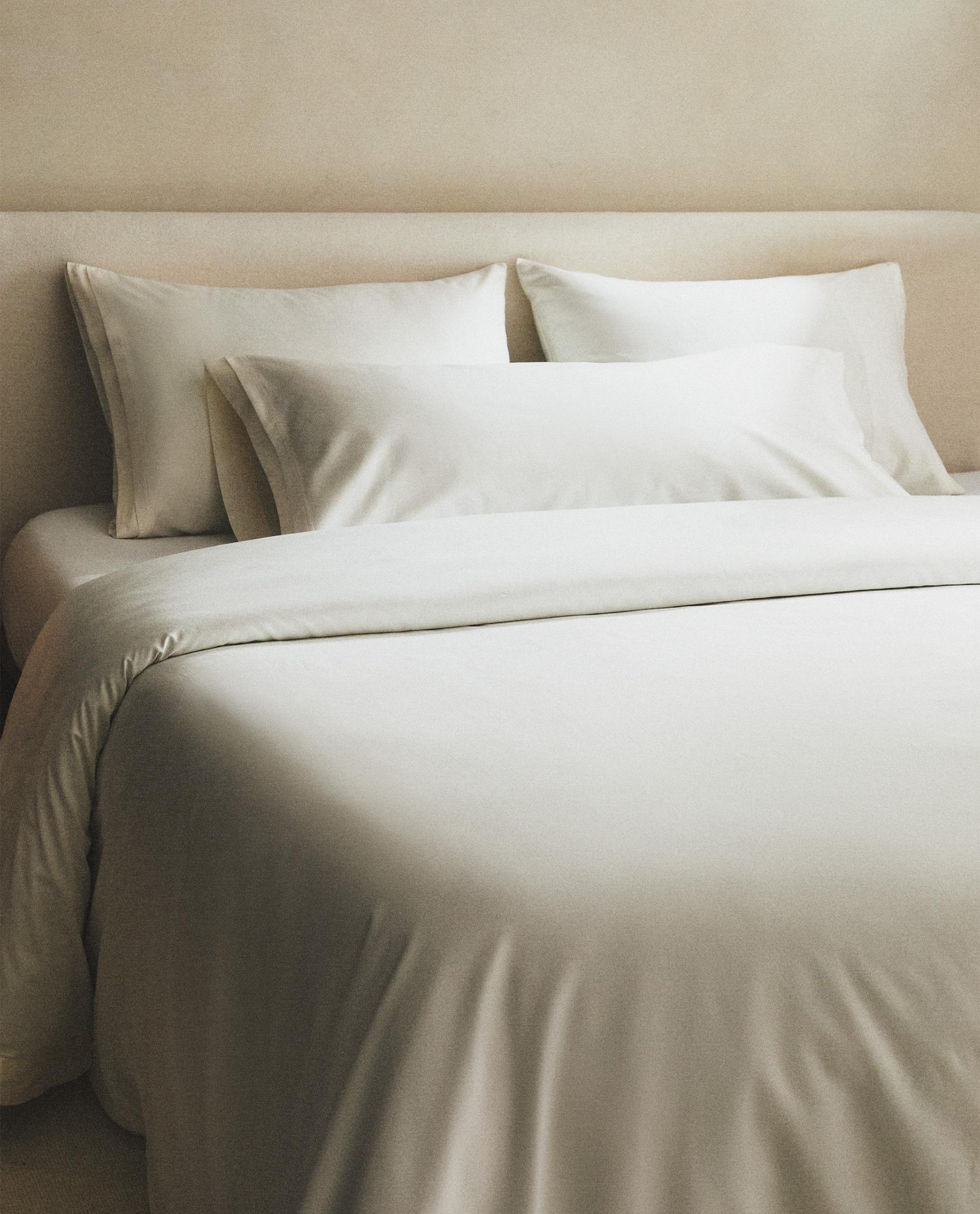 SATEEN DUVET COVER WITH SILK BORDER (300 THREAD COUNT) | Zara Home Bahrain