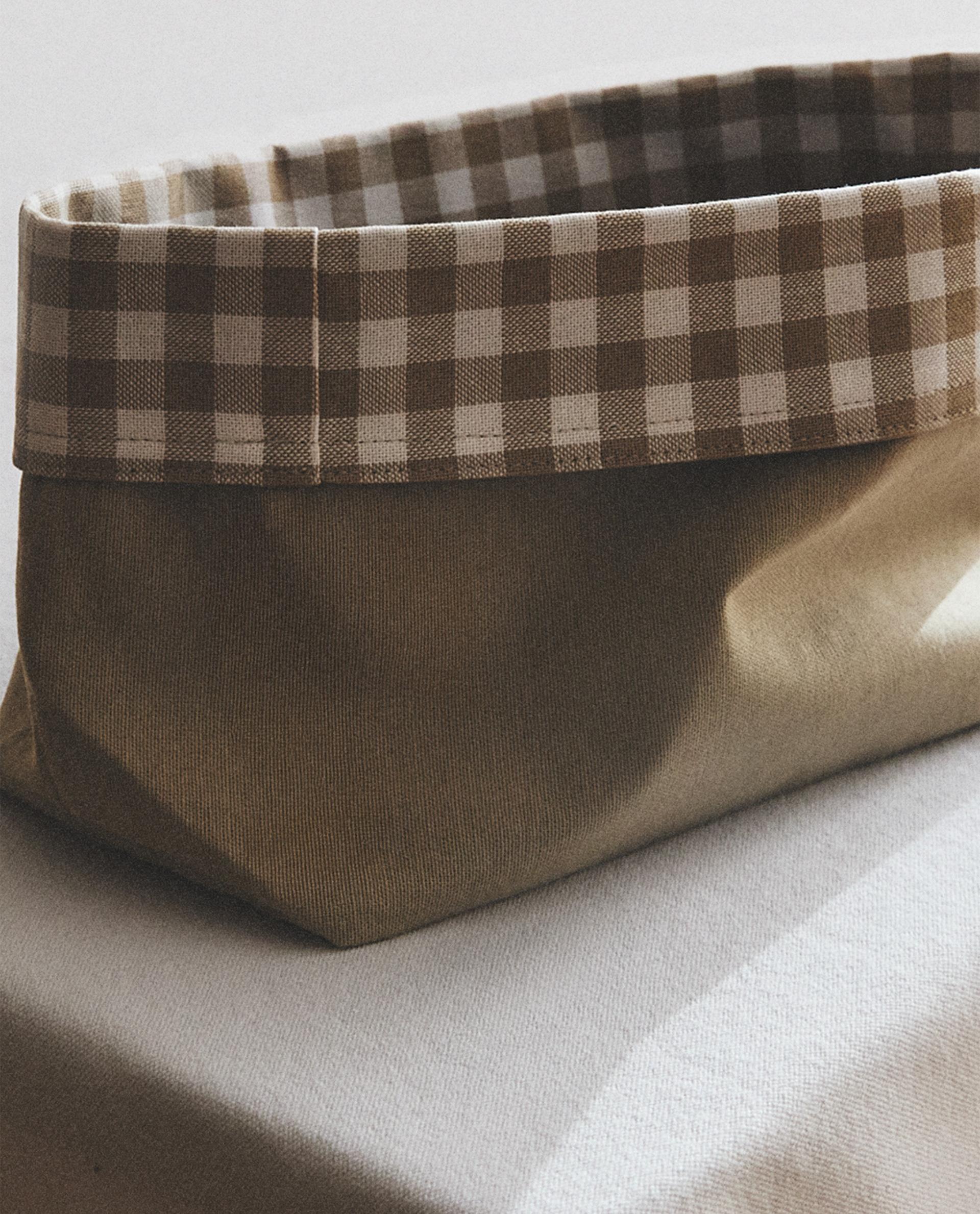ΚΑΛΑΘΙ ΨΩΜΙΟΥ ΑΠΟ ΒΑΜΜΕΝΟ ΝΗΜΑ | Zara Home Ελλάδα / Greece