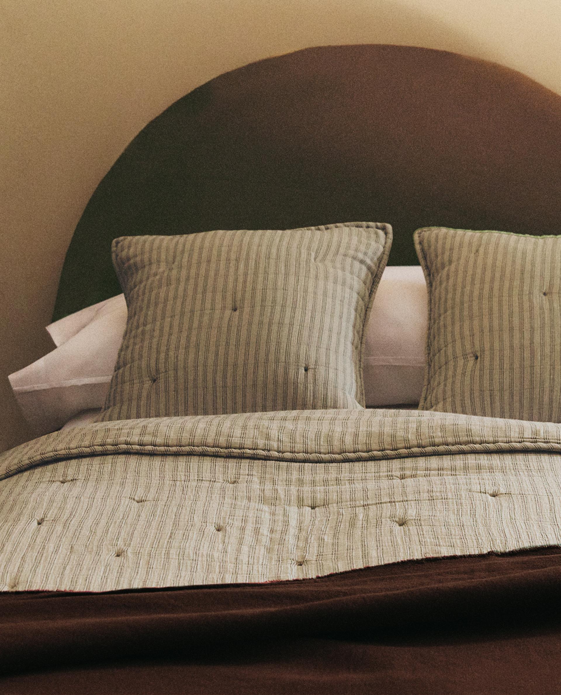 KIDS' COTTON QUILT WITH THIN STRIPES | Zara Home Kosovë